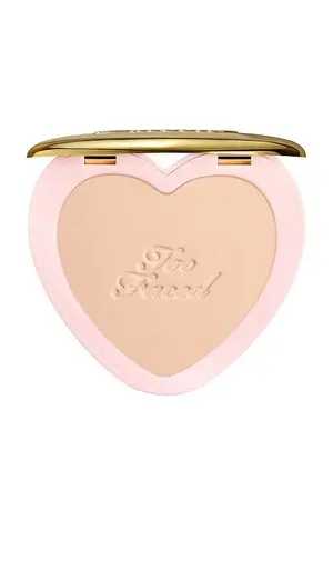 TOO FACED Too Faced Born This Way Soft Blur Flexible Finish Setting Powder In Light. Light