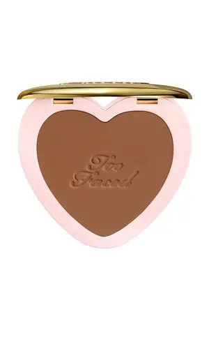 TOO FACED Too Faced Born This Way Soft Blur Flexible Finish Setting Powder In Deep. Deep