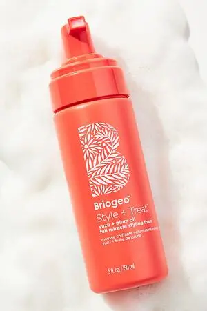 BRIOGEO Yuzu + Plum Oil Full Miracle Stylg Foam - Orange