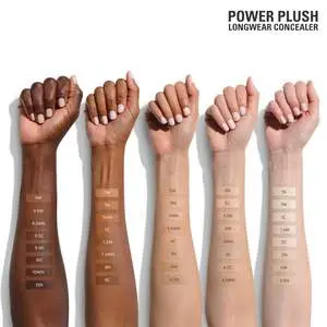 KYLIE COSMETICS Skin Tint Blurring Elixir & Power Plush Concealer Duo