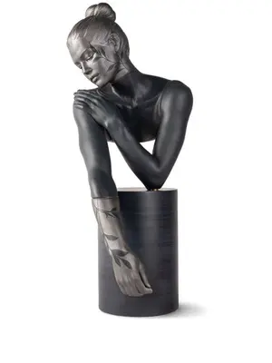 LLADRO Reflections Of Nature Her Sculpture - Black