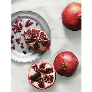 THE WHITE COMPANY Pomegranate Large Candle 770g