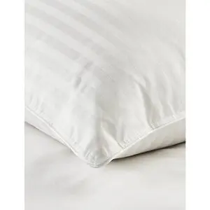 THE WHITE COMPANY Luxury Hugarian Medium Goose-down Pillow 50cm X 75cm