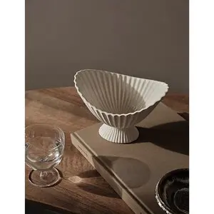 FERM LIVING Fountain Curved Stoneware Bowl