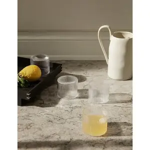FERM LIVING Flow Porcelain Jug 1l - Off-white Speckle