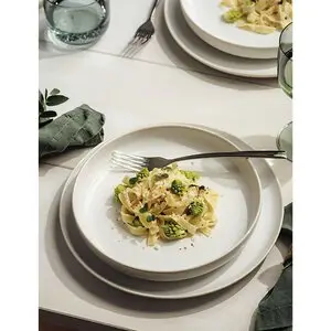 VILLEROY & BOCH Crafted Cotton Four-piece Porcelain Dinner Set - One-color