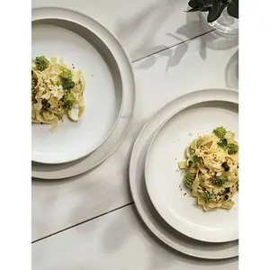 VILLEROY & BOCH Crafted Cotton Four-piece Porcelain Dinner Set - One-color