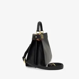 Fendi Peekaboo Iseeu Small Bag - Black