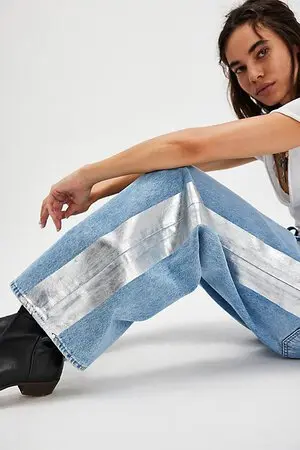 Women's Jeans with Adjustable Waist