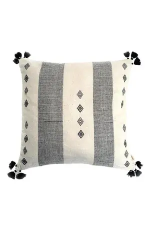 NIMMIT Trekant Handwoven Pillowcover + Insert - Natural/black