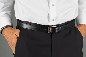 Trafalgar Classic 30mm Cortina Leather Belt With Polished Buckle - Black