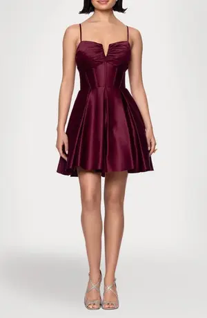BLONDIE NITES Satin Minidress - Wine