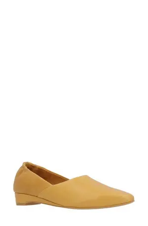 L'AMOUR DES PIEDS Brylee Wedge Pump - Lioness