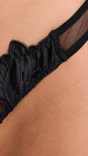 FLEUR DU MAL Lily Embroidery Cheeky Panties