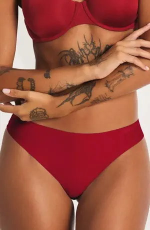 SAVAGE X FENTY Microfiber No-show Thong - Red Cognac