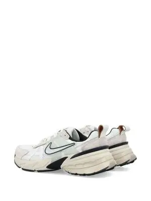 Nike V2k Run Trainers