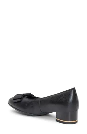 ARA Garnet Leather Pumps - Black
