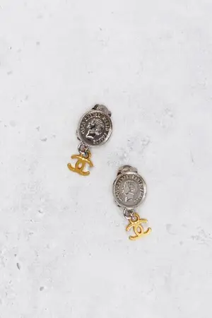 Chanel 1997 Cc Coin Clip-on Earrings