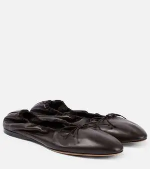 THE ROW Awar Leather Ballet Flats - Brown