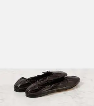 THE ROW Awar Leather Ballet Flats - Brown