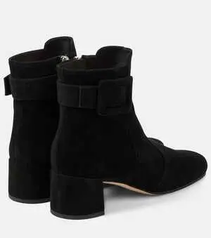 ROGER VIVIER Trés Vivier 45 Suede Ankle Boots - Black