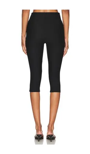 Superdown Chaya Capri