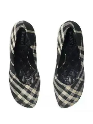 Burberry Check Pumps