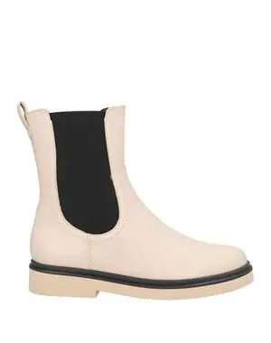 Paloma Barcelo Pull On Boots For Women
