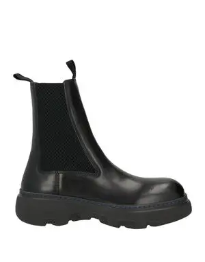 Burberry Leather Chelsea Boots