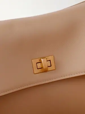 Balenciaga Rodeo Large Leather Shoulder Bag - Neutrals