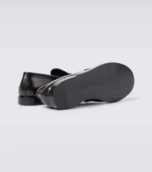 THE ROW Classic Leather Loafers - Brown