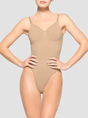 SKIMS Smoothing Low-back Bodysuit - Clay