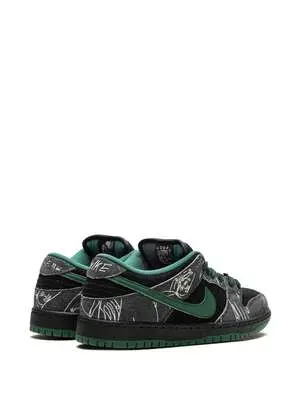 Nike Sb Dunk Low There Skateboards Sneakers - Green