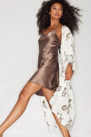 Natori Yasmin Robe - Brown