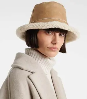 Brunello Cucinelli Reversible Shearling Bucket Hat - Brown