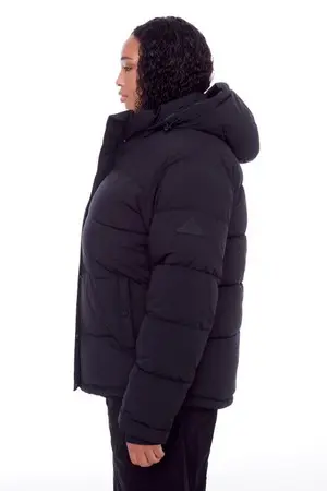 ALPINE NORTH Vegan Down Short Quilted Puffer Jacket - Black