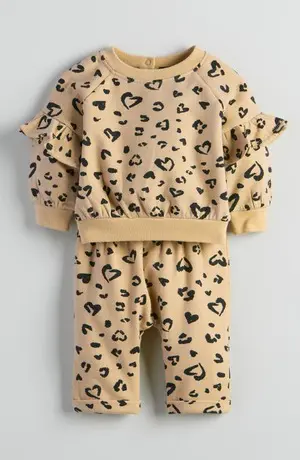 TUCKER + TATE Ruffle Trim Sweatshirt & Sweatpants Set - Tan Natural Leopard Hearts