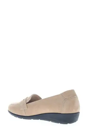 PROPET Yetta Penny Loafer - Doe