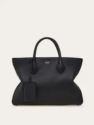 FERRAGAMO Star-shaped Tote Bag - Black