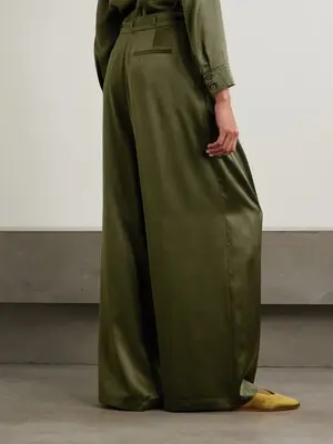 FRAME Pleated Wide-leg Pants