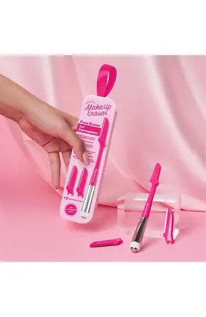 THE ORIGINAL MAKEUP ERASER Fuzz Eraser 2-in-1 Dermaplaner