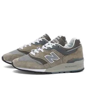 NEW BALANCE U997 Sneakers