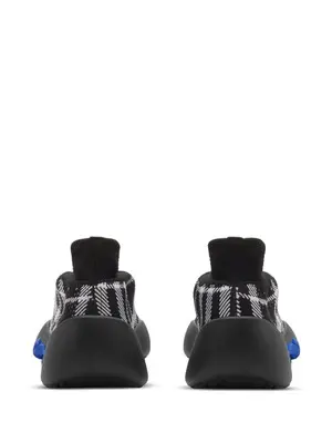Burberry Neptune Sneakers - Black