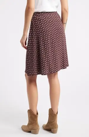 Treasure & Bond Floral Wrap Skirt - Burgandy- Tan Sades Petals