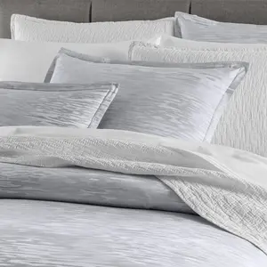 HUDSON PARK COLLECTION Tropea Duvet, King - Blue