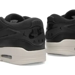 JORDAN 4 Rm Sneakers