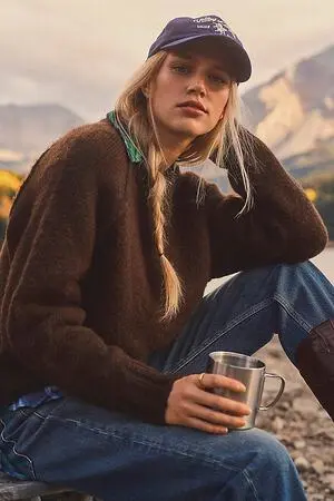 Anthropologie Chunky Crew-Neck Sweater Brown