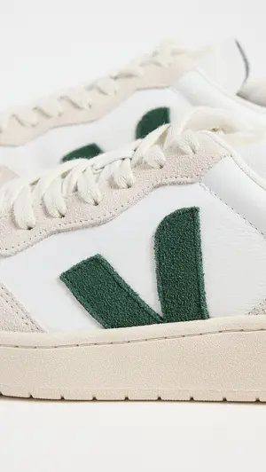 VEJA V-90 Sneakers - Extra White/cyprus