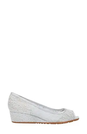 Bandolino Candras Peep Toe Wedge Pump - Light Gray