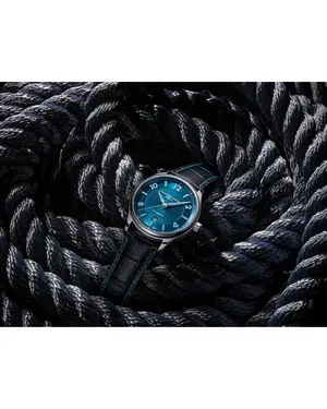 FREDERIQUE CONSTANT Runabout 42mm Strap Watch